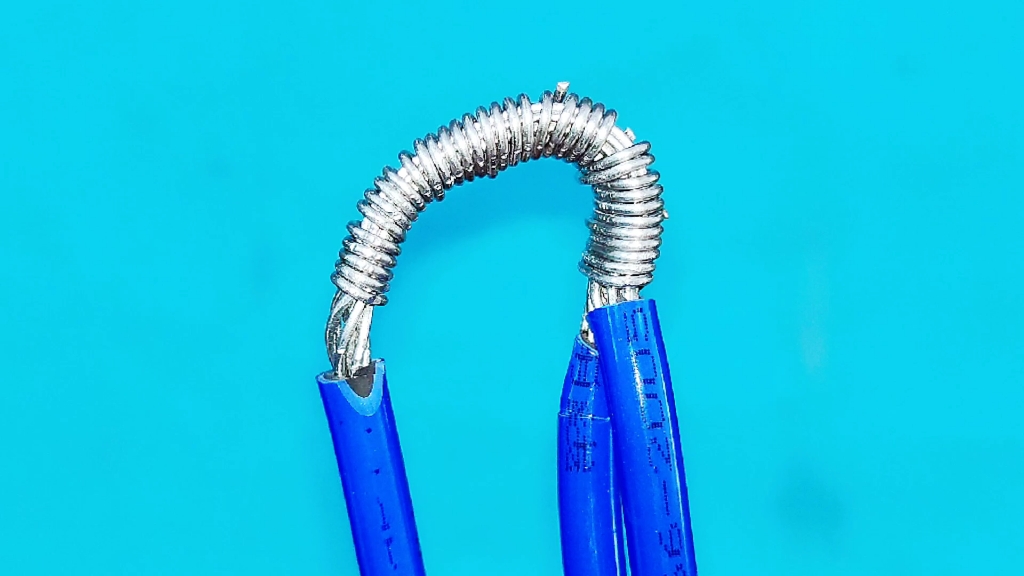 16平方电缆原来还能这样接,老电工把每一根线芯都缠紧了,涨见识