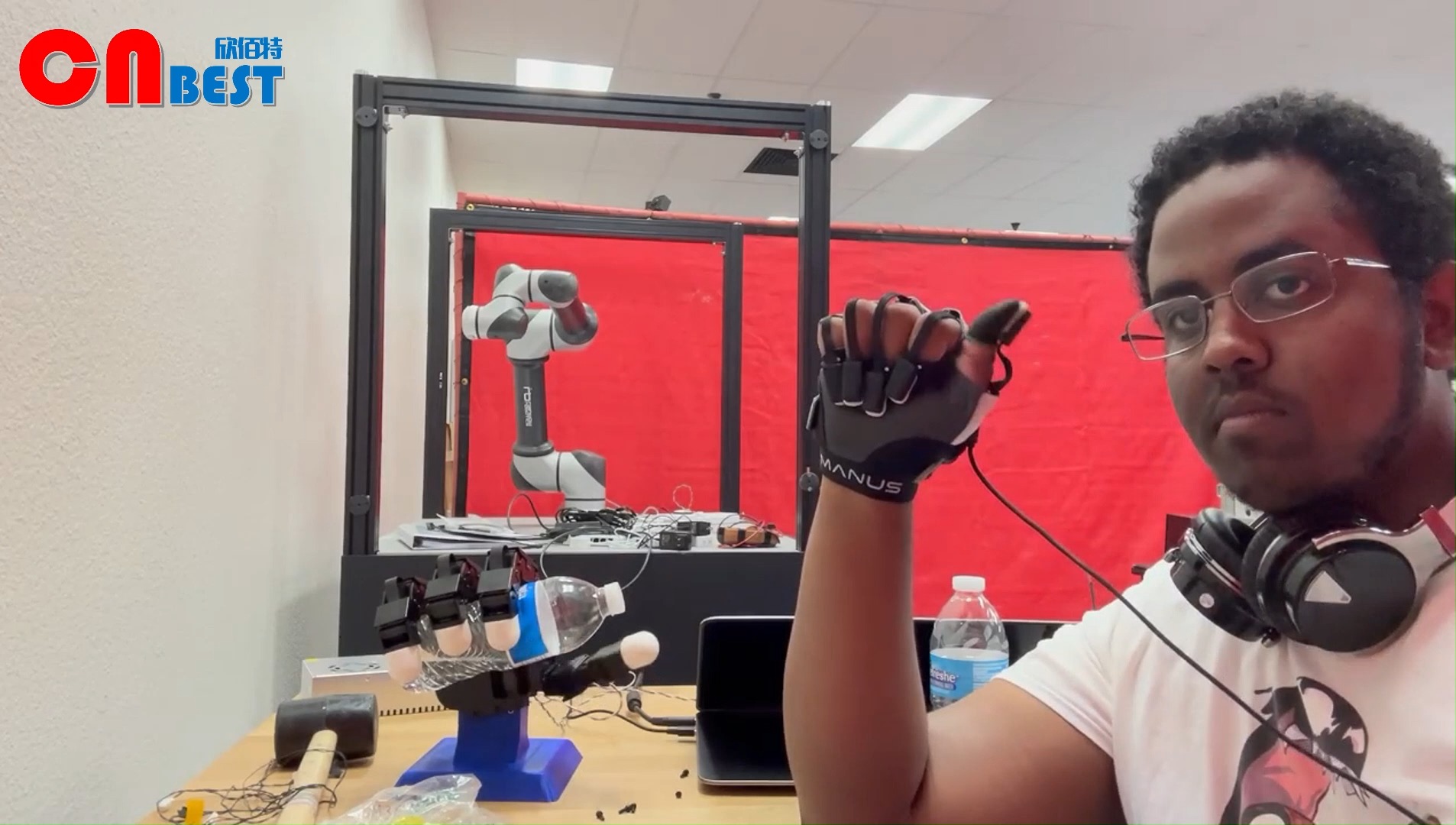 Manus 量子数据手套实时丝滑遥操作allegrohand 灵巧手进行精细动作