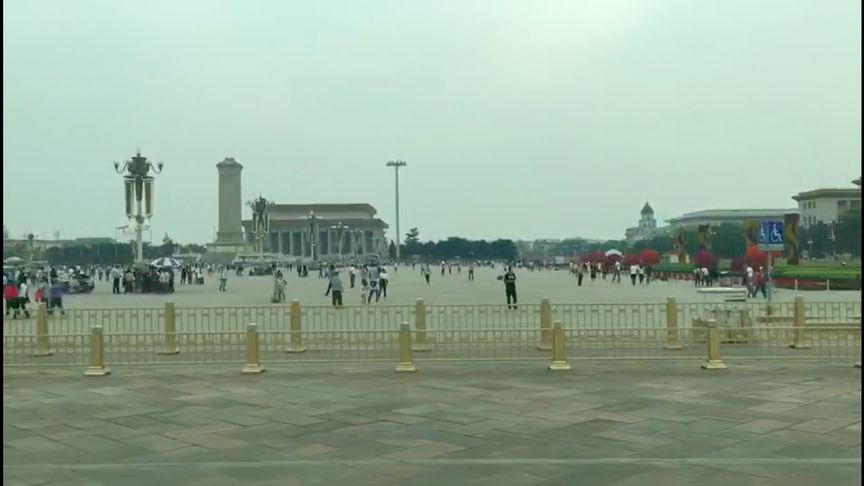 3天小长假结束 北京天安门广场游客数量大幅减少