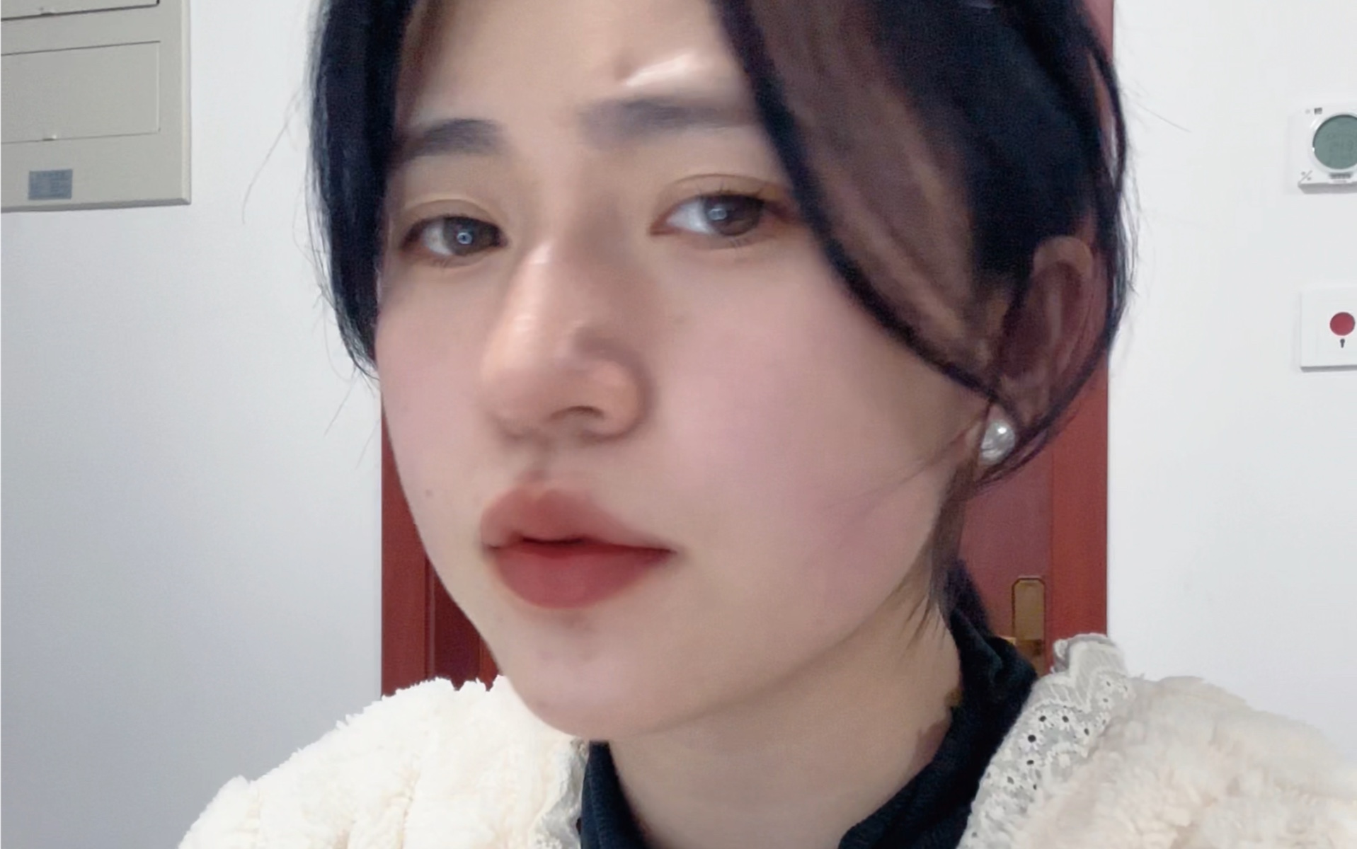 听到澎湃新闻说,淘宝、京东相继公开了最新的平台规则,在一定条件下,...