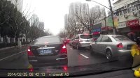 卫程A3行车记录仪上海虹漕南路老天籁老奥迪一起上