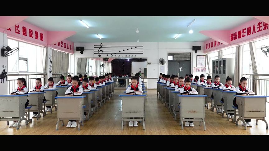 应大家要求,课桌舞《孤勇者》现场录制作版