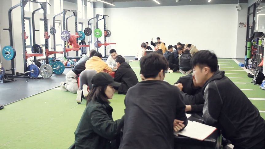 INMAJOR课堂 | 分组讨论练习,学习氛围很不错哦~