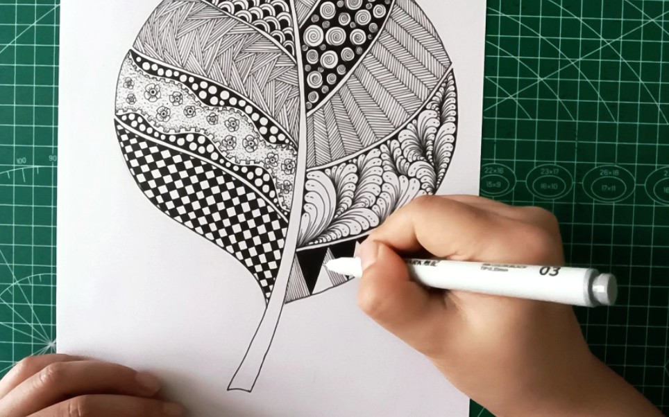 线描创作‖原创黑白线描画《树叶》
