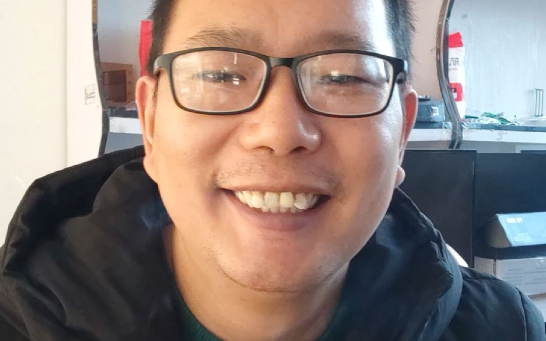 第一次给网友配电脑,谢谢你的信任,亏本也开心。