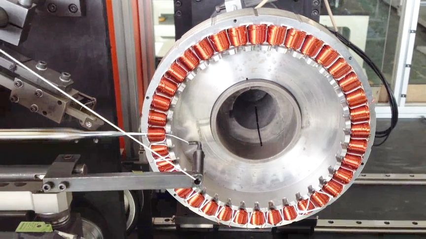 电机厂实拍线圈绕制白线,看机器是如何穿针引线的,长见识了