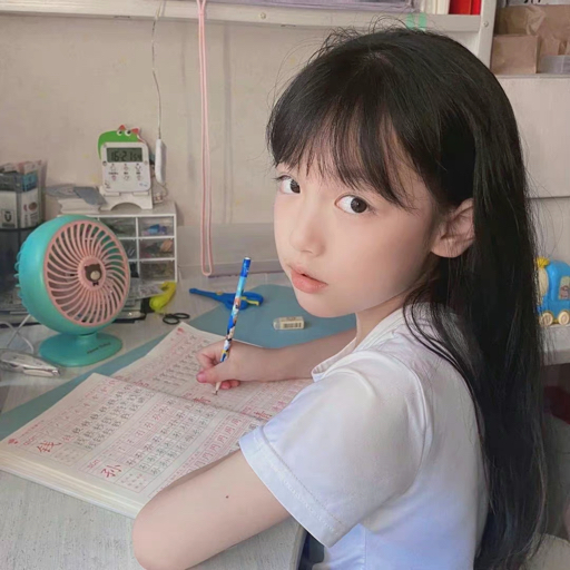 白艺澜 