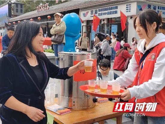 张家界武陵源风景名胜区和国家森林公园管理局吴家峪门票站"鸽子花"...