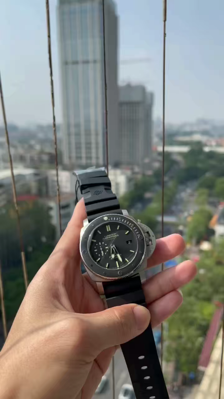 VS 沛纳海389史泰龙同款!堪称手表界中的“路虎”47mm 硬汉味十足!...