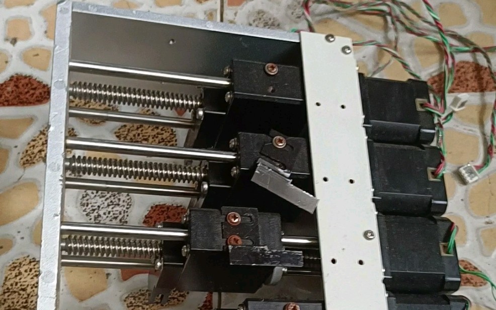 帮我看看这个多滑台模组有啥用?可以diy个什么玩玩?
