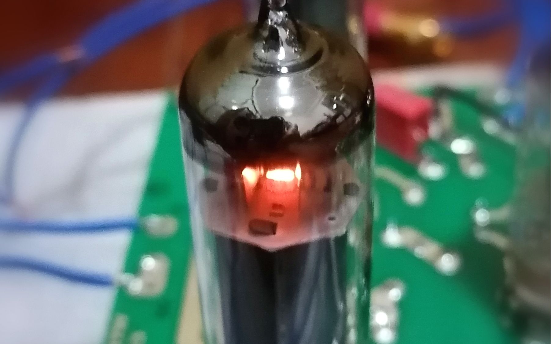 DIY EL84推挽功放,三极管模式,手机录音(玉置浩二)