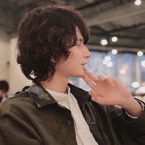 亚米恩的推推组 