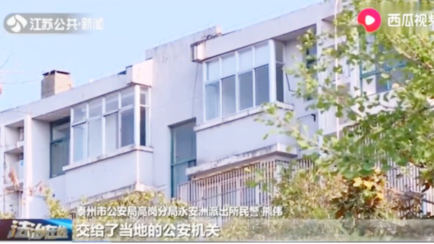 可疑微信号拉人进群“抢红包”,每天群号都更新,24小时都在抢!