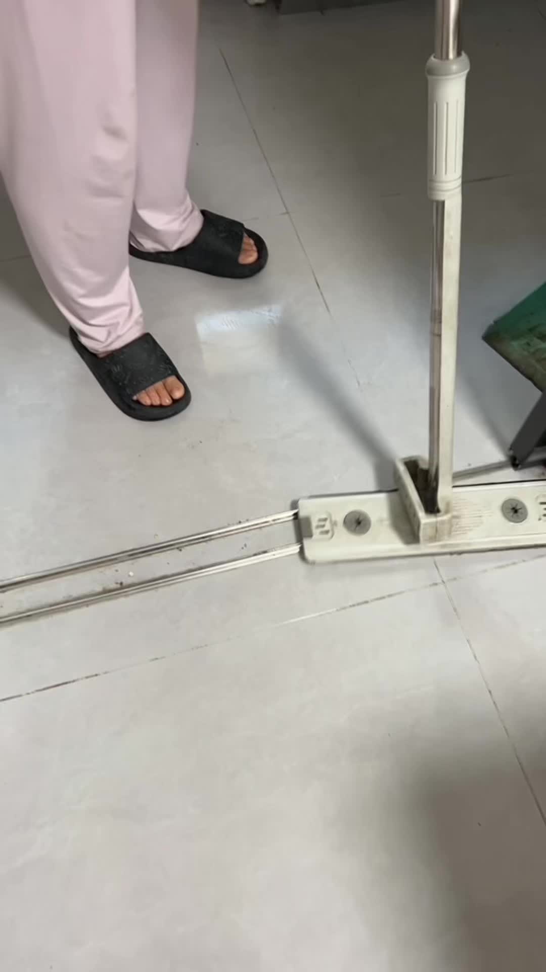 ...想法做吊轨推拉门 吊轨真的不结实吗#装修日记 #厨房 #推拉门 #吊轨门