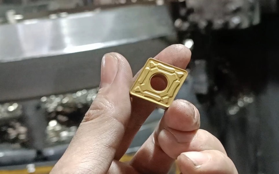 都说手磨刀比数控刀片好用,真的吗?