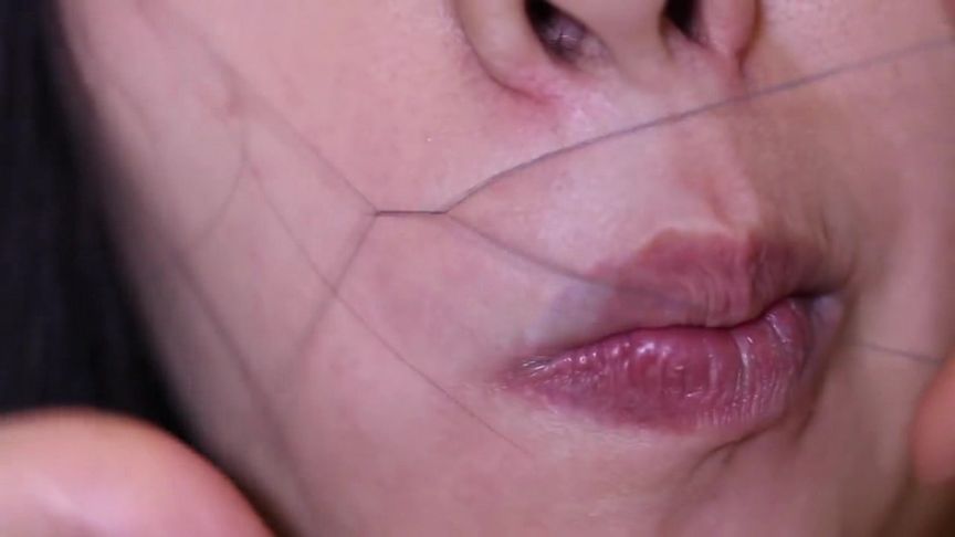 精致姑娘晒出唇部护理全过程，唇部磨砂膏都是自制的