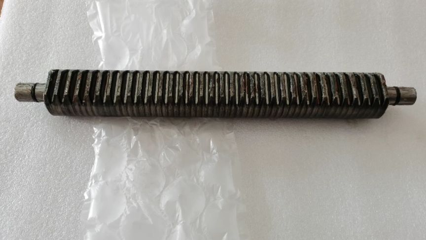 齿轮⚙️齿条传动结构。广泛应用液压回转工作台,三片式离合齿盘