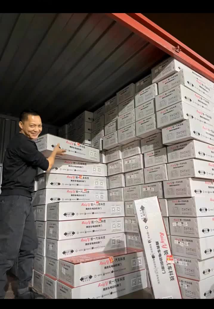 锐一 电动中门,货源充足,没量也有价#仓库实拍 #商务车改装 #别克gl8 #...
