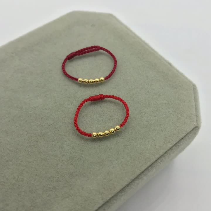 18K纯金珠小尾戒ߒ�#戒指# #尾戒# #红绳# #编织#
