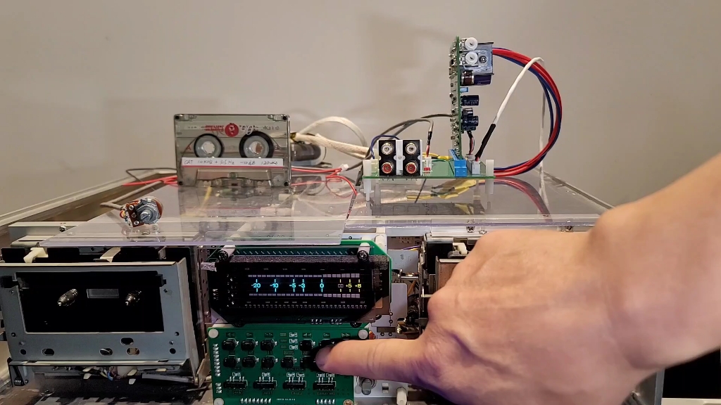 磁头放大电路频率响应测试