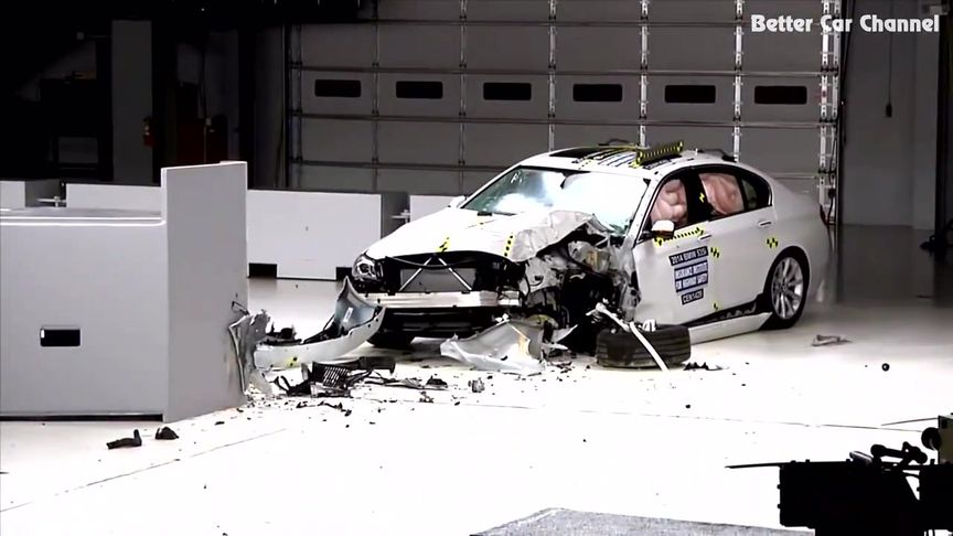 奔驰E级和宝马5系碰撞测试,看完你知道买哪辆了吗