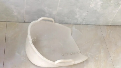 塑料撮箕破裂了,教你一个修复办法,简单又实用妙招分享修复撮箕修复