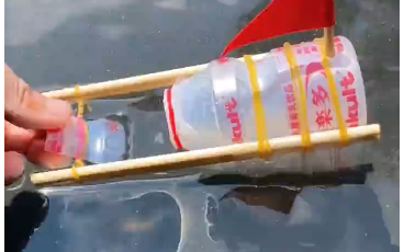 变废为宝做手工用饮料瓶做无动力小船