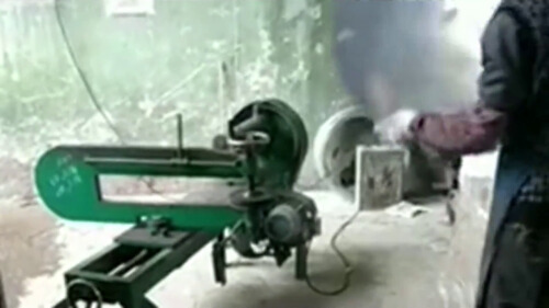 农村小伙自制的切割器,圆片直接变长条,真的太厉害了