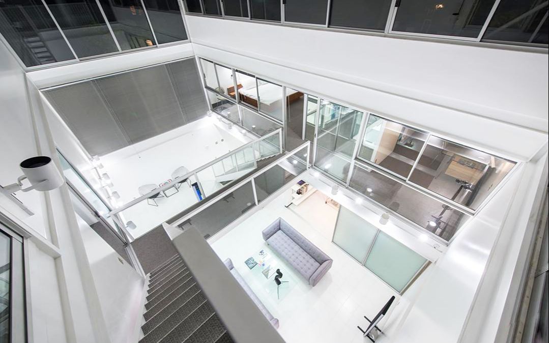 Luxury Home‪ | 经典的工业风设计之家~12221 Dorothy St, Los ...