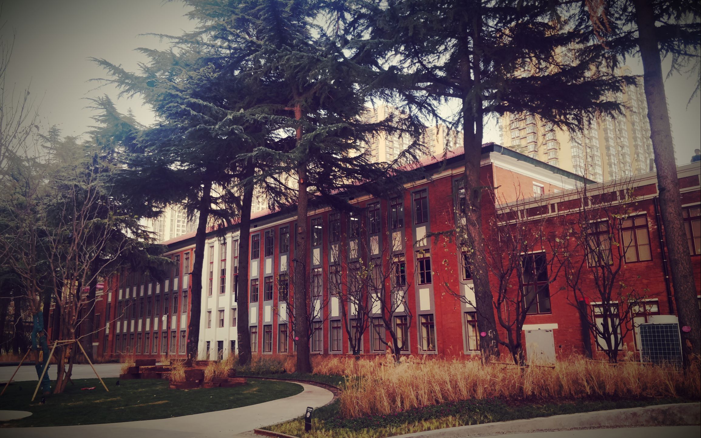 郑州·中国二砂文创产业园——这里曾是全国最大、亚洲第一的砂轮厂...