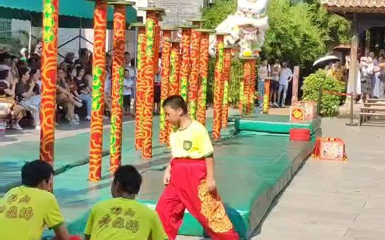广东佛山祖庙黄飞鸿纪念馆舞狮表演