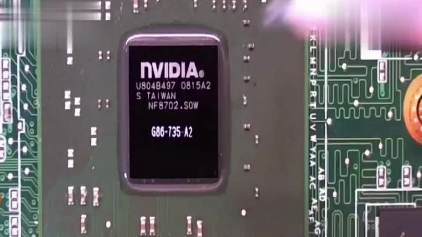 很多电脑上主板芯片不能换 维修高手给你换了,很完美