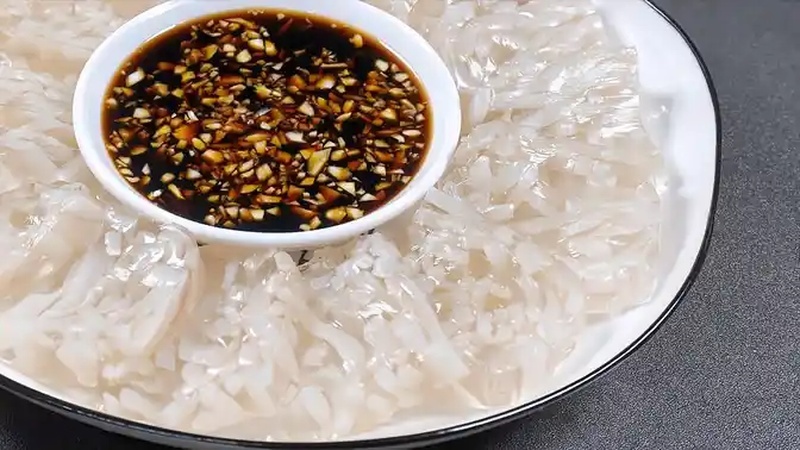 风味美食,水晶皮冻制作有窍门,记住这三步