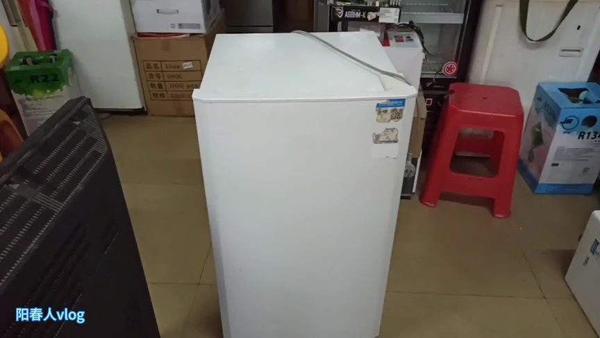 冰箱维修用户除冰时把蒸发器戳了个洞,最后更换蒸发器还是冰堵