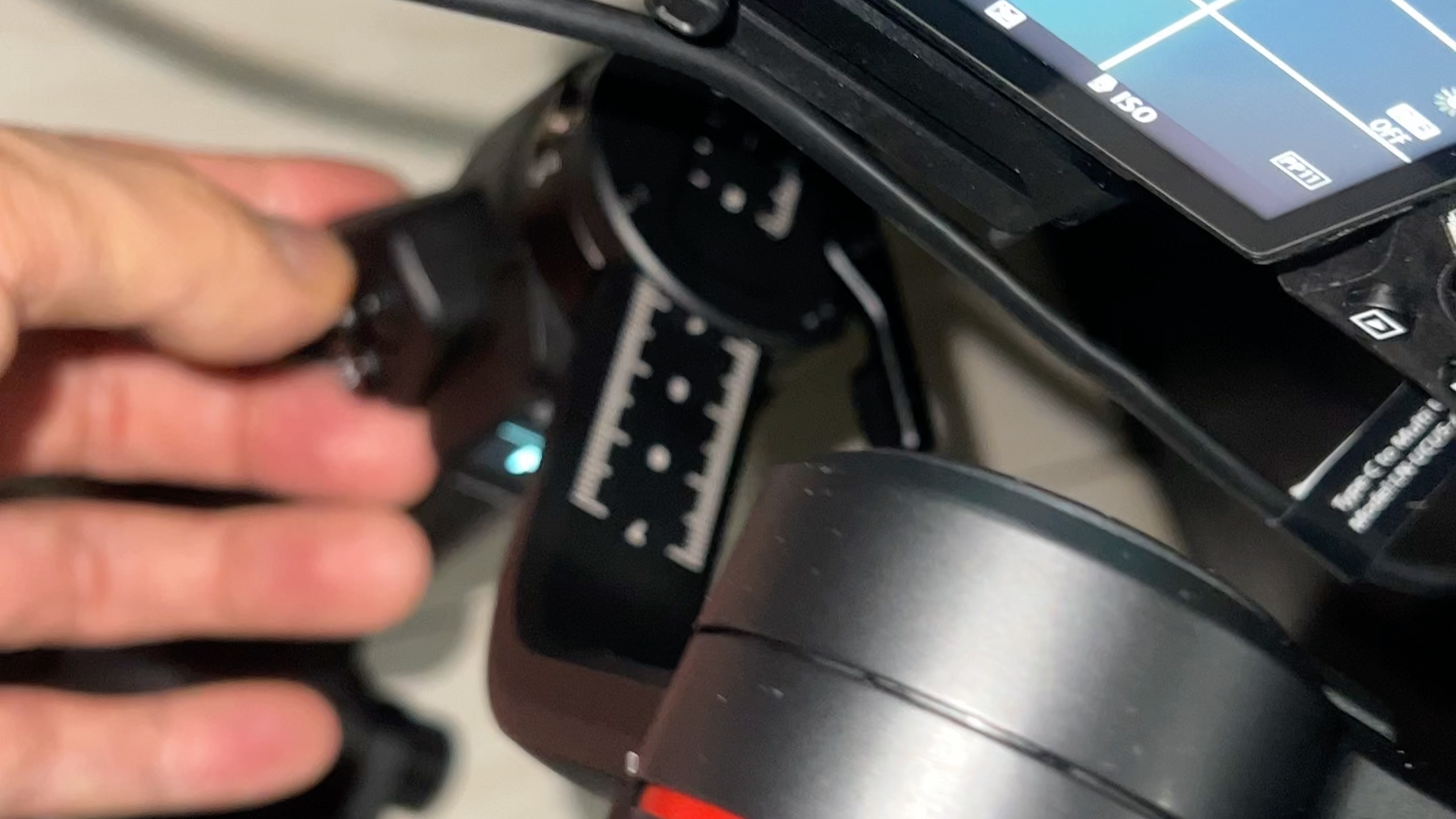 智云weebill3 wb3稳定器无法线控索尼A7M4 大家有遇到吗?