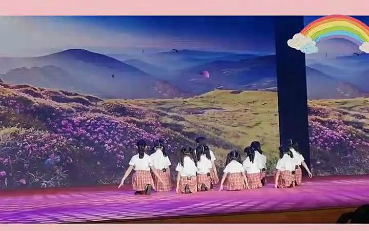 少儿朗诵《你一定会听见的》,朗诵抒情有特色,立意鲜明小众,舞台走位...