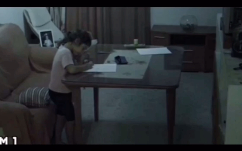 监控拍下的灵异事件 胆小勿点恐怖吓人