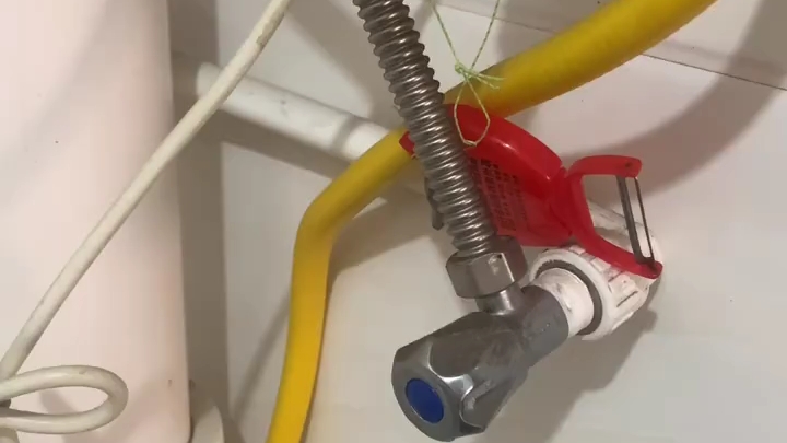 您知道厨房燃气管的正确安装方法吗?