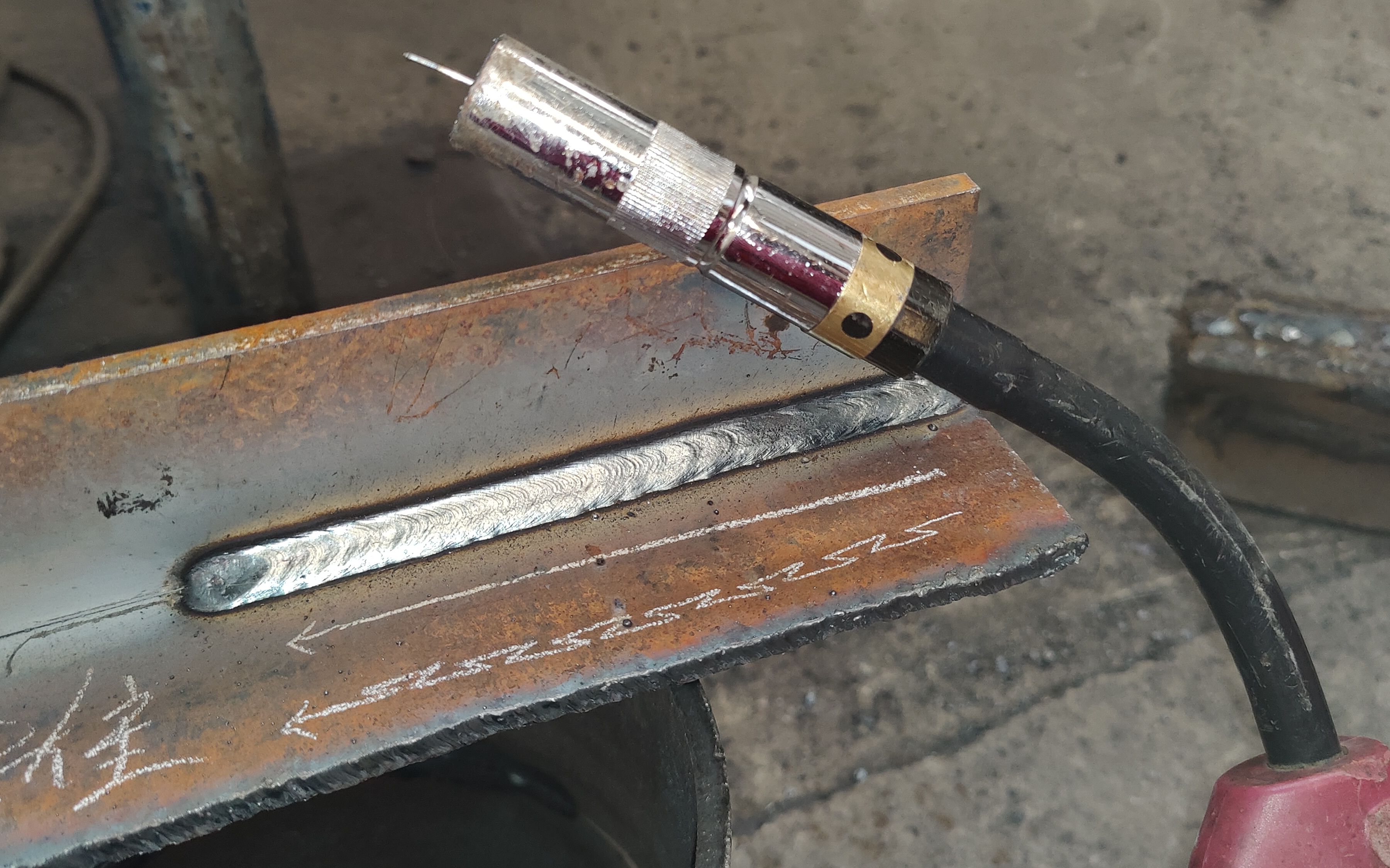 二保焊药芯焊丝平角焊多层多道如何焊接才能美观,两分钟教会你