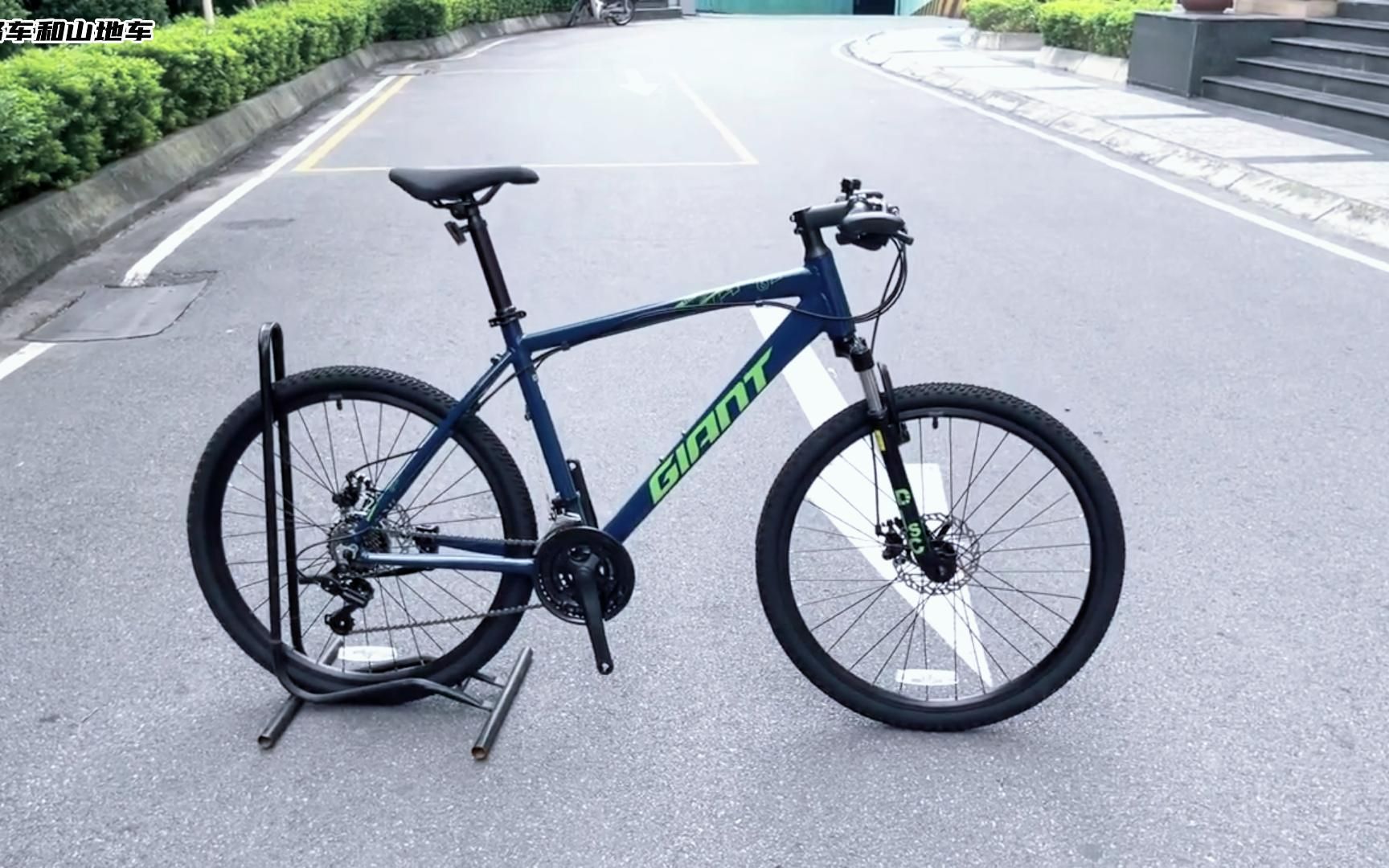 入门级捷安特ATX620山地车,仅需千元,值不值得买看完就知道了