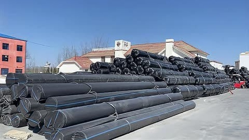 宣威市复合土工膜,土工格栅种类全览:塑料、钢塑、玻纤各有千秋