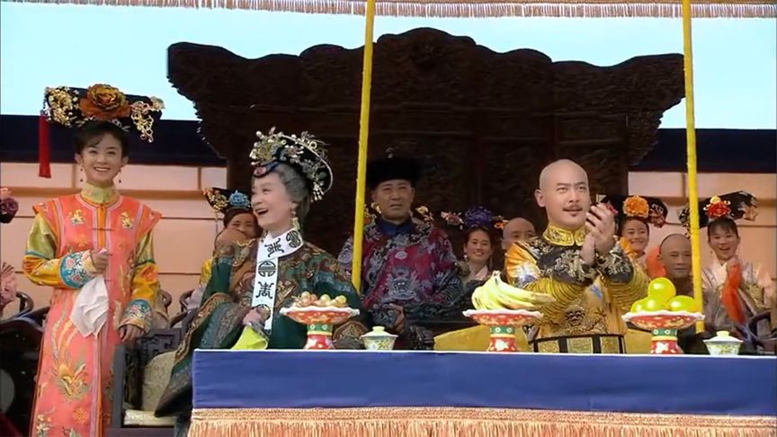 新还珠格格:皇上过大寿,小燕子精心策划大惊喜,皇上都看呆了