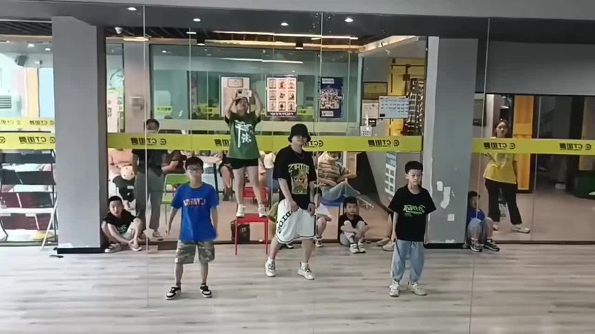 #舞蹈课堂随拍 #暑假班火热招生中 咨询电话13034452841微信同号