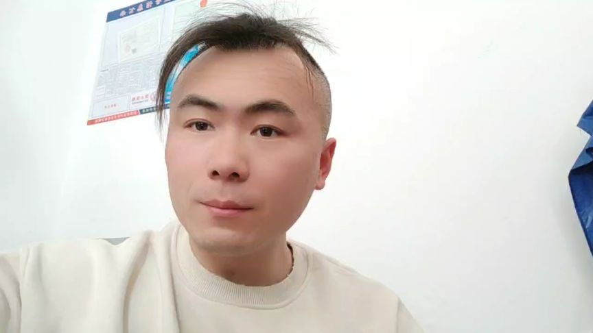 智能水表换电池。