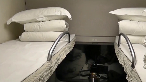 火车卧铺全解析:硬卧、软卧与高级软卧的优劣对比