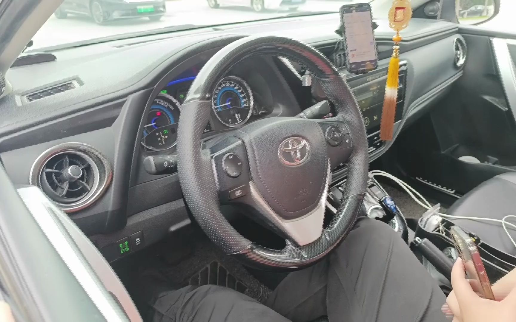 这位跑了17万公里的丰田卡罗拉双擎车主 怎么评价自己的车