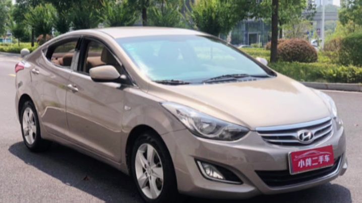 13年上牌现代朗动,自动挡标配,15万多公里一手车,全款3.68