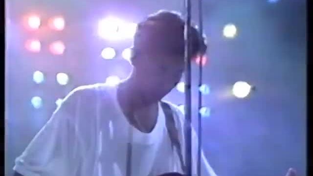 Beyond台北演唱会家驹一首高难度的摇滚歌曲