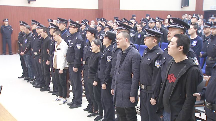 组织卖淫、抢劫嫖客,33人恶势力犯罪集团被宣判,最高获刑17年