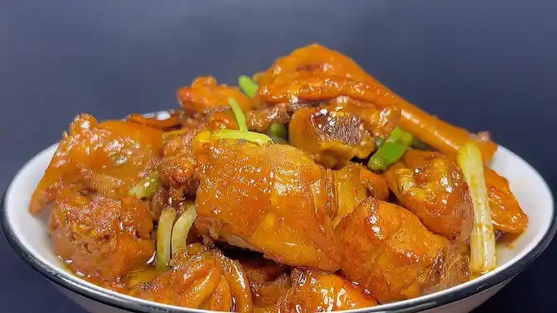 粤菜姜葱炒鸡的懒人家常菜做法,出锅太香了,做法简单教程很实用